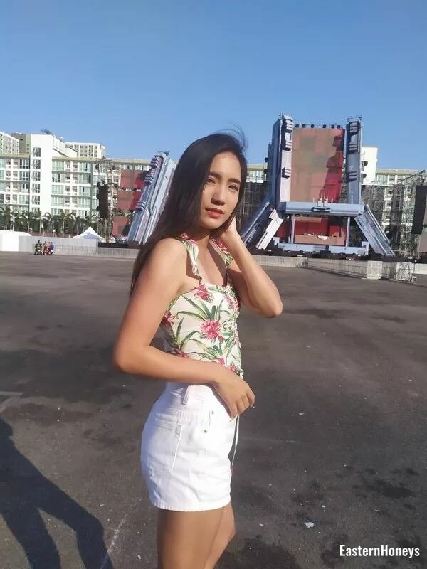 German Brides: Date One of German Girls to Know What Love Is